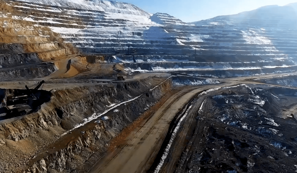 Gunnison Copper Announces Comprehensive Financial Transaction ...